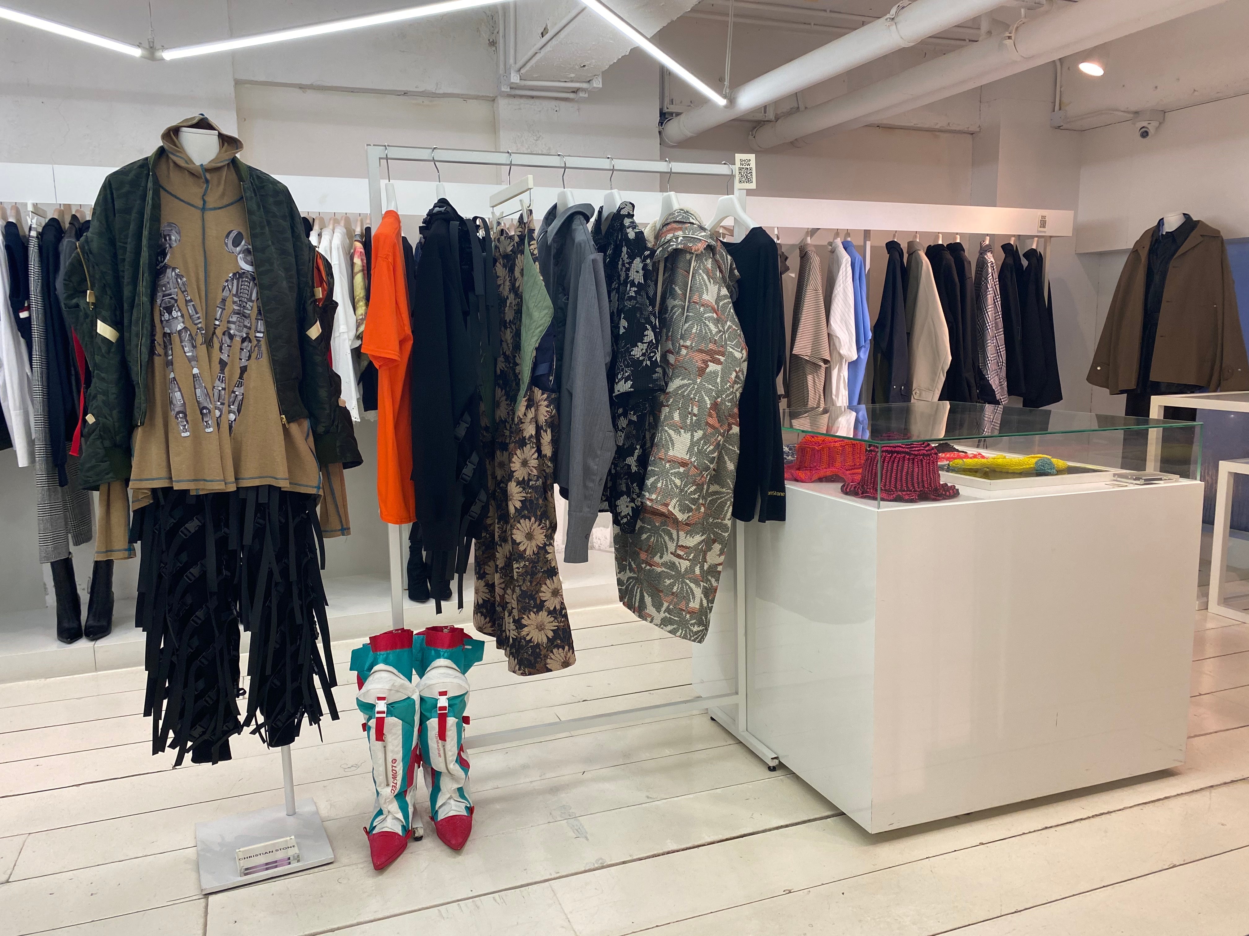 D-mop Pop Up Store – Christian Stone